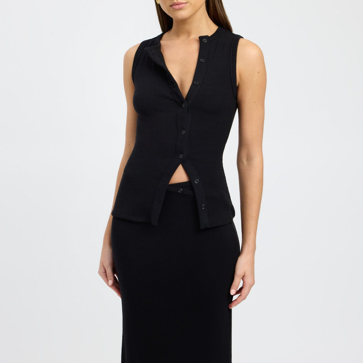 Bec Button Tank – USA KOOKAÏ